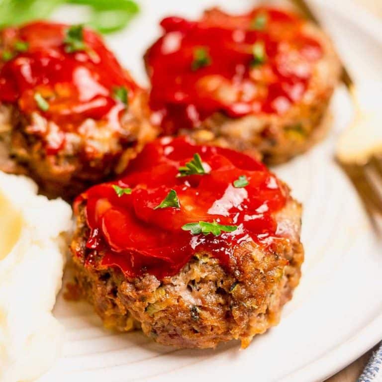 Healthy Mini Meatloaf {Ready in 30 Minutes} – The Seasoned Mom