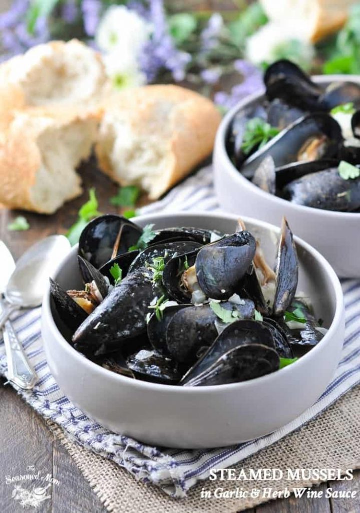 Steamed Mussels in Garlic and Herb Wine Sauce - The Seasoned Mom