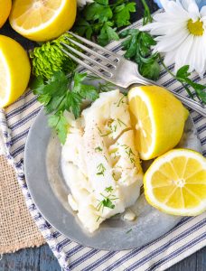 Baked Lemon Garlic Cod {5 Ingredients} | The Seasoned Mom