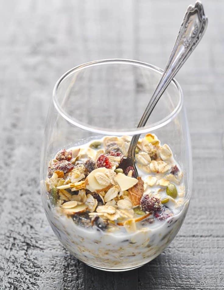 5-Minute Swiss Muesli Recipe - The Seasoned Mom