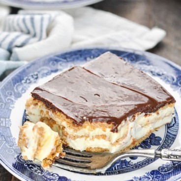 Eclair Cake - The Seasoned Mom