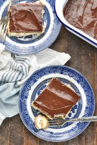 Eclair Cake - The Seasoned Mom