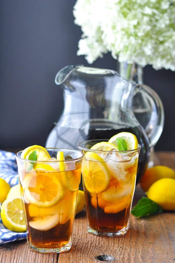 Sweet Tea Recipe - The Seasoned Mom