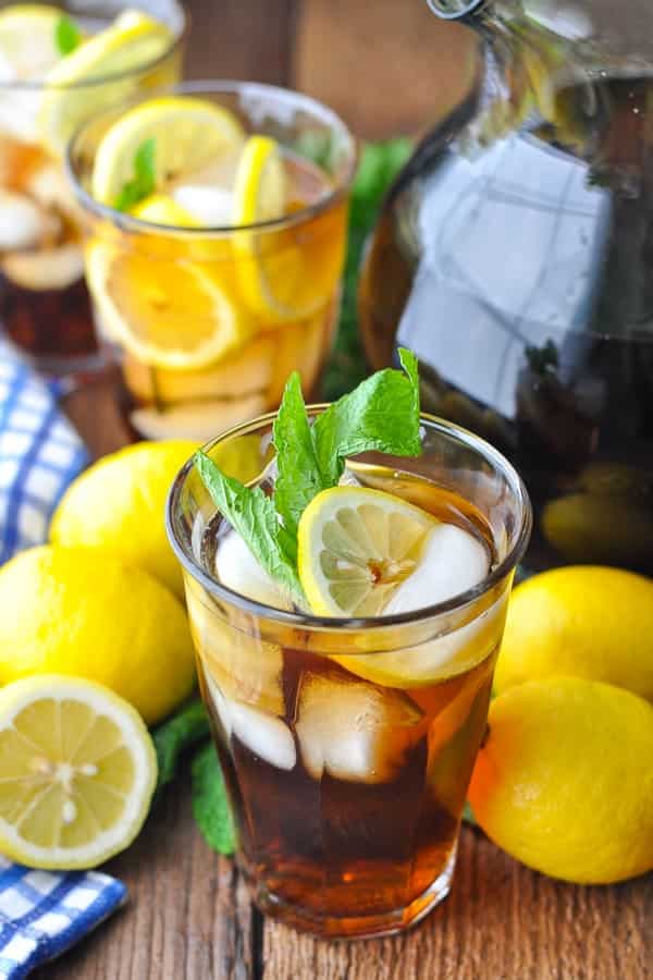 Sweet Tea Recipe - The Seasoned Mom