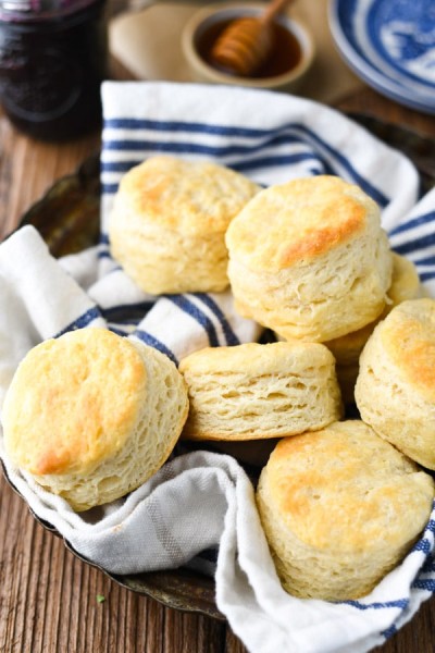 Aunt Bee's 3 Ingredient Biscuit Recipe - The Seasoned Mom