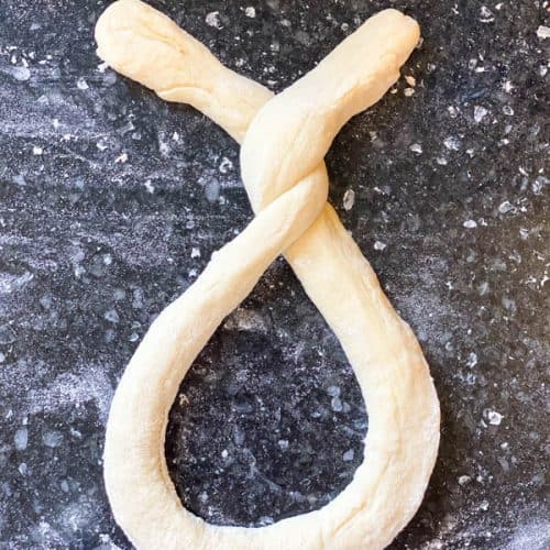 Auntie Anne's Pretzel Recipe - The Seasoned Mom