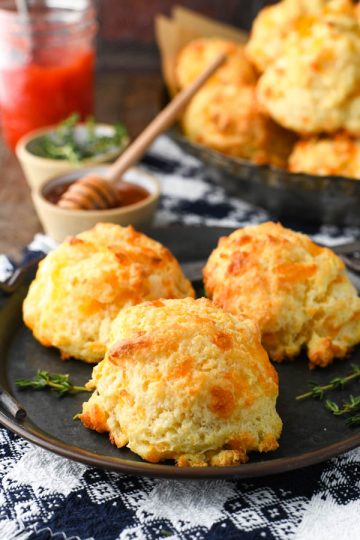 Cheese Biscuits {Easy, Fluffy Drop Biscuits!} - The Seasoned Mom