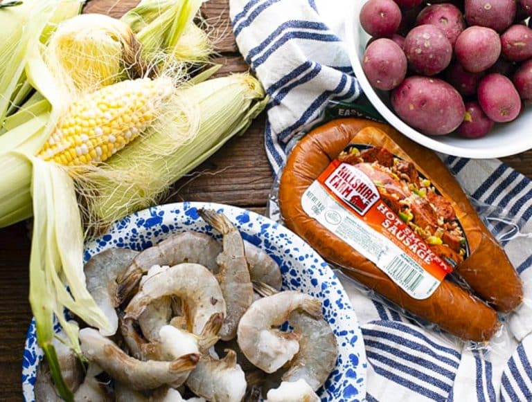 Frogmore Stew (Lowcountry Boil) - The Seasoned Mom