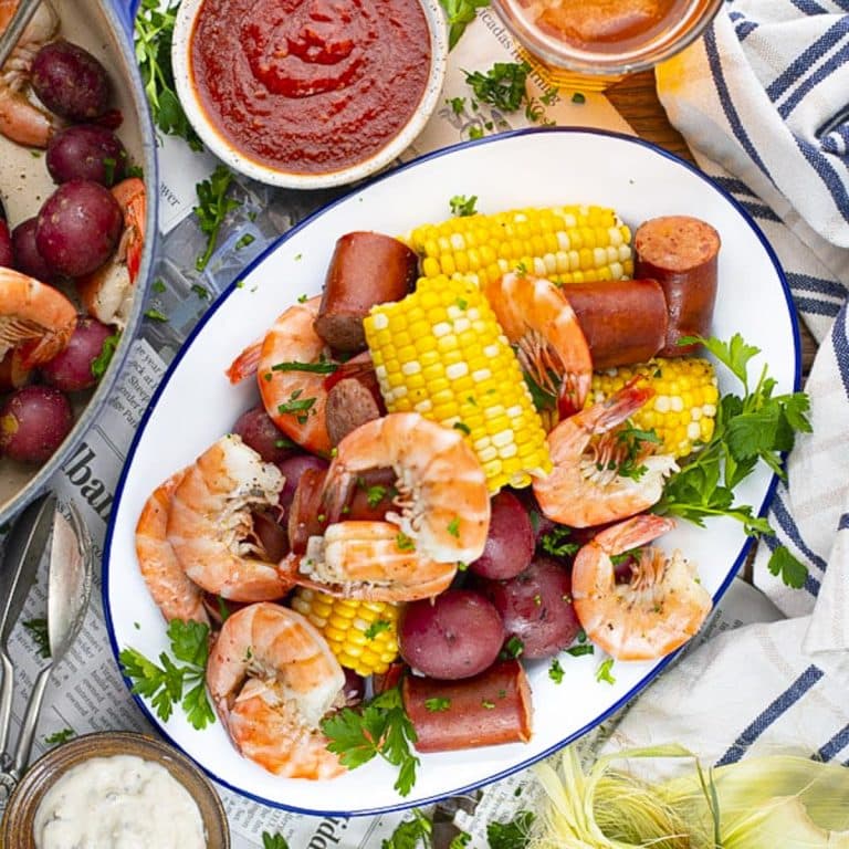 Frogmore Stew {Lowcountry Boil} - The Seasoned Mom