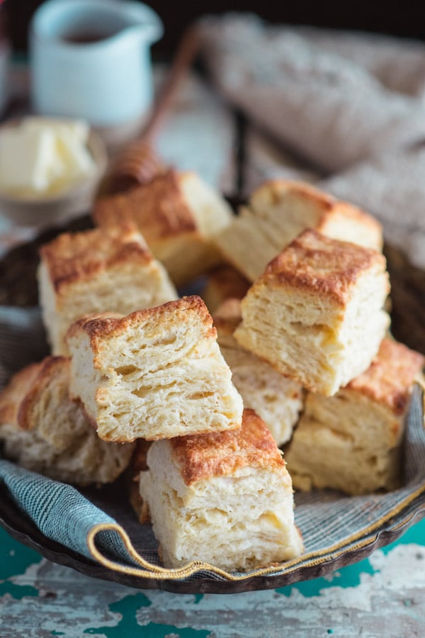Flaky Biscuits {a Farmhouse Favorite!} - The Seasoned Mom