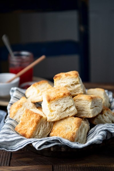 Flaky Biscuits {a Farmhouse Favorite!} - The Seasoned Mom
