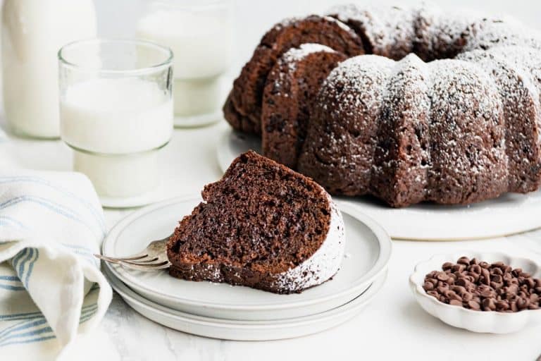 Chocolate Bundt Cake {Using Cake Mix!} – The Seasoned Mom