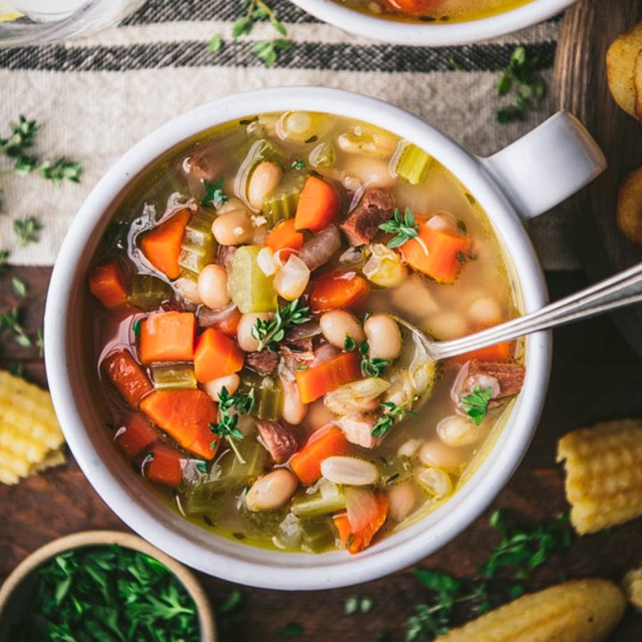 Senate Bean Soup {Navy Bean Soup} - The Seasoned Mom