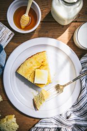 Southern Cornbread Recipe - The Seasoned Mom