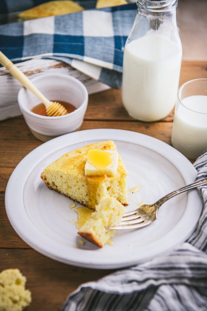 Southern Cornbread Recipe - The Seasoned Mom