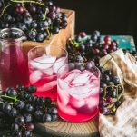 How to Make Grape Juice {the Easiest Way!} - The Seasoned Mom