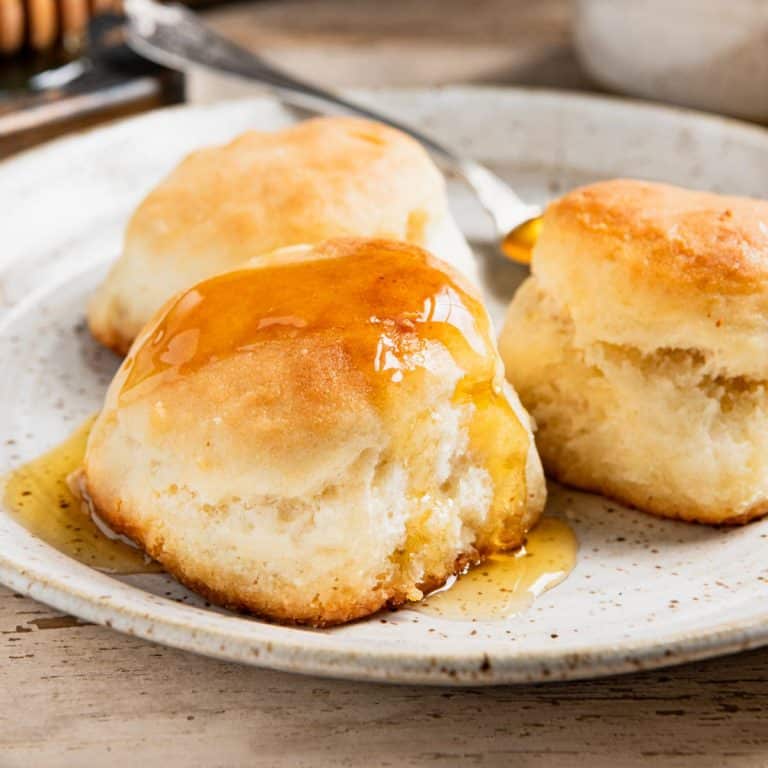 4-Ingredient 7UP Biscuits with Bisquick