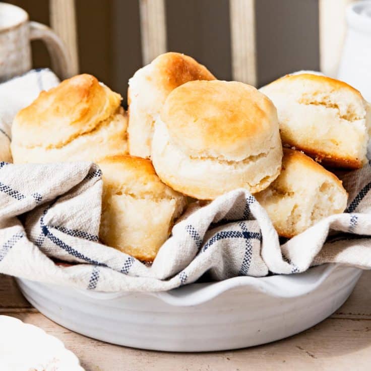 4-Ingredient 7UP Biscuits with Bisquick