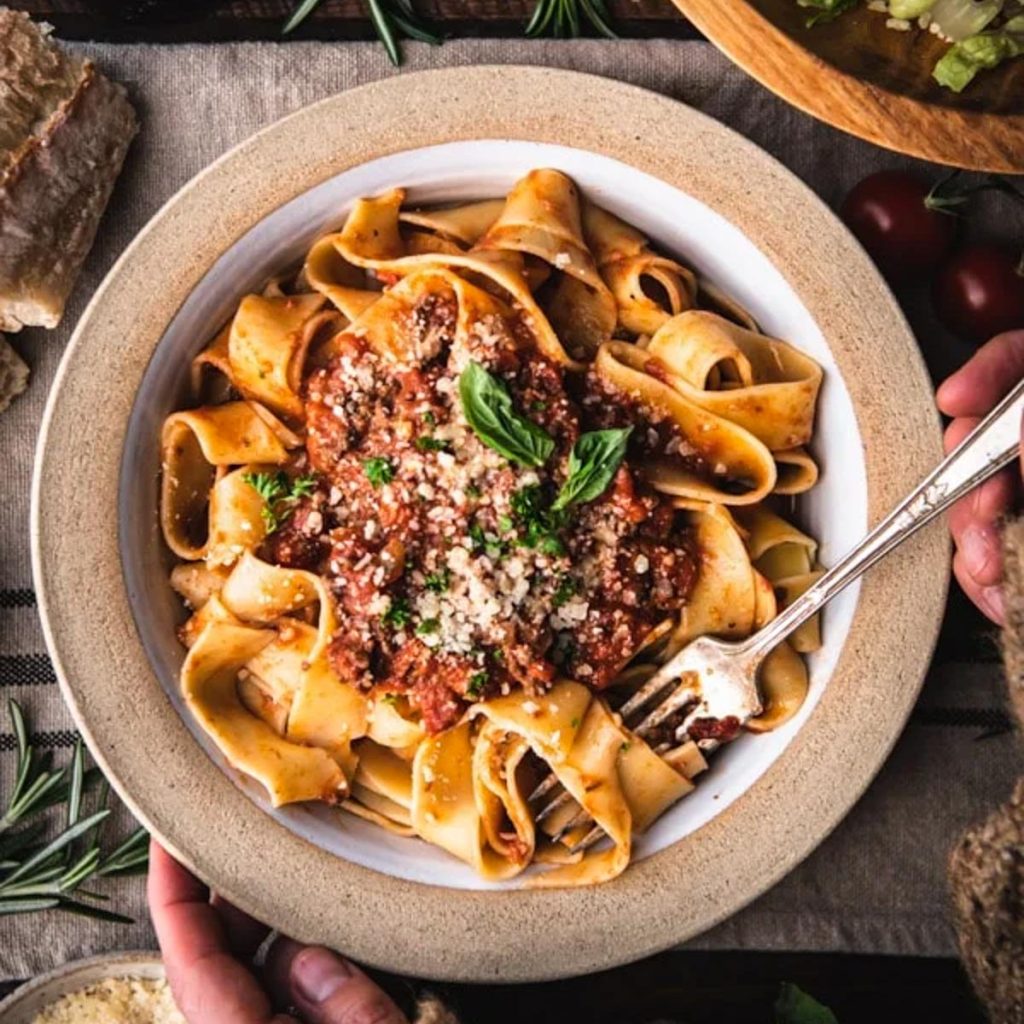 Easy Bolognese Sauce - The Seasoned Mom