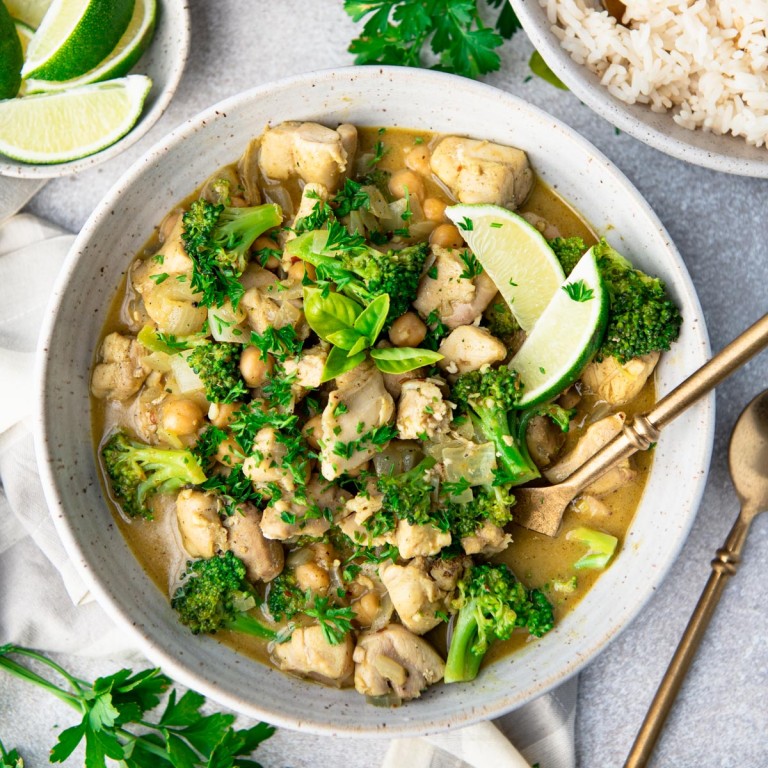 Baked Curry Chicken {Dump and Bake} | The Seasoned Mom