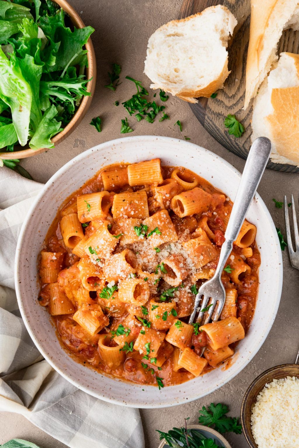 Dump-and-Bake Creamy Tomato Basil Pasta - The Seasoned Mom