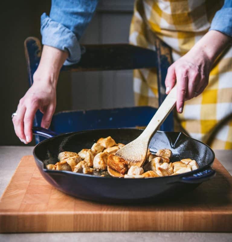 Chicken and Bell Pepper Stir Fry - The Seasoned Mom