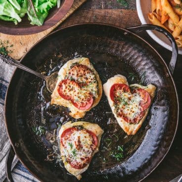 5-Ingredient Pepperoni Chicken - The Seasoned Mom