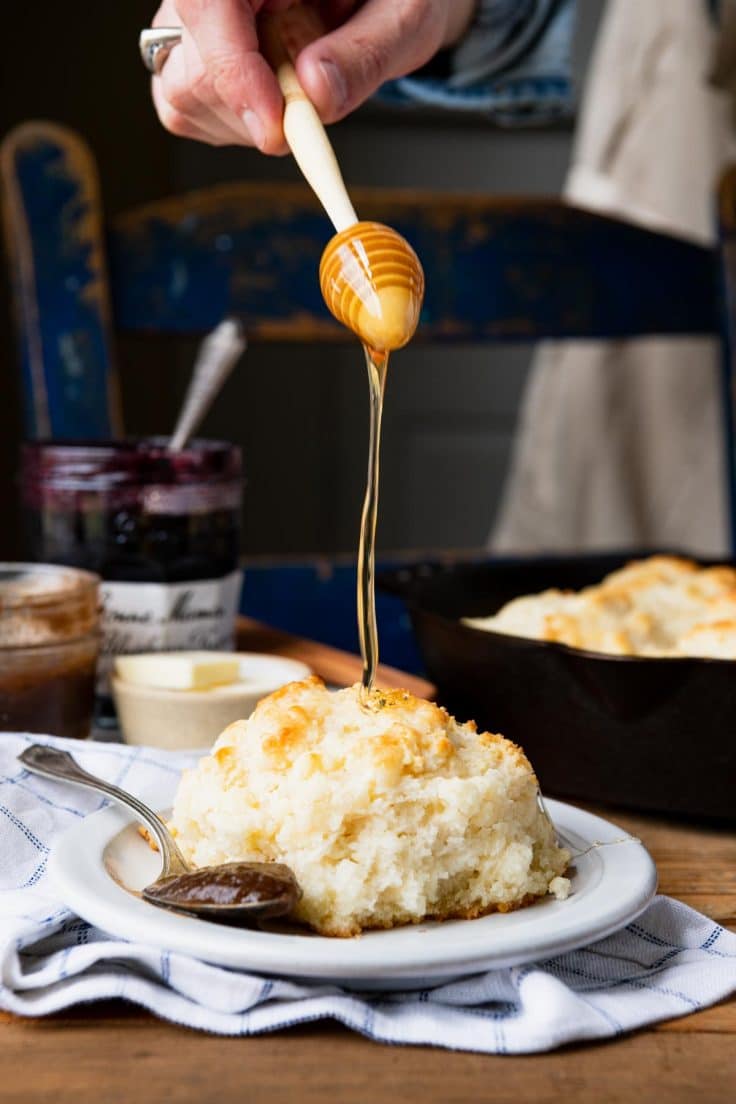 Cathead Biscuits {Big, Fluffy & Easy to Make} – The Seasoned Mom