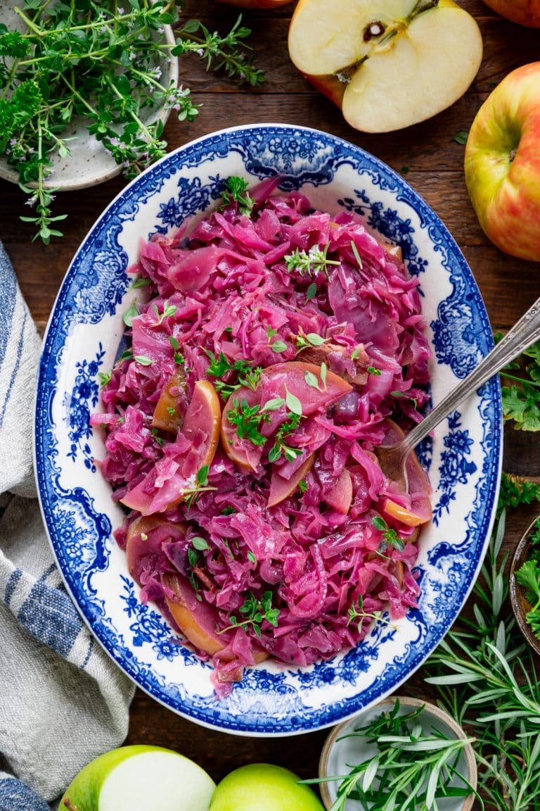 Braised Red Cabbage with Apples and Bacon {Easy Side Dish!} – The ...