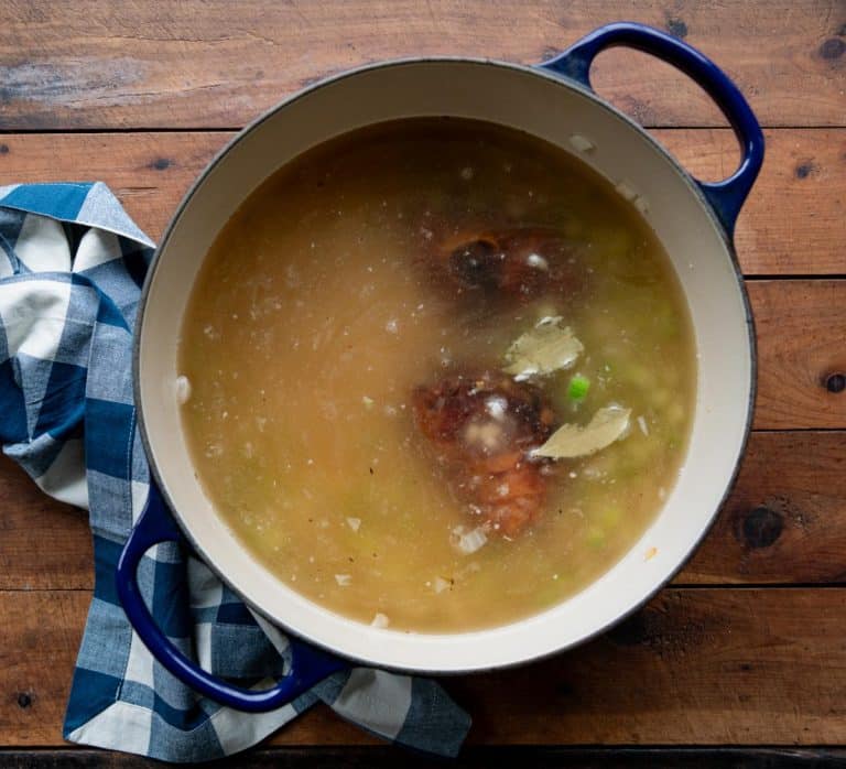 Senate Bean Soup {Navy Bean Soup} - The Seasoned Mom