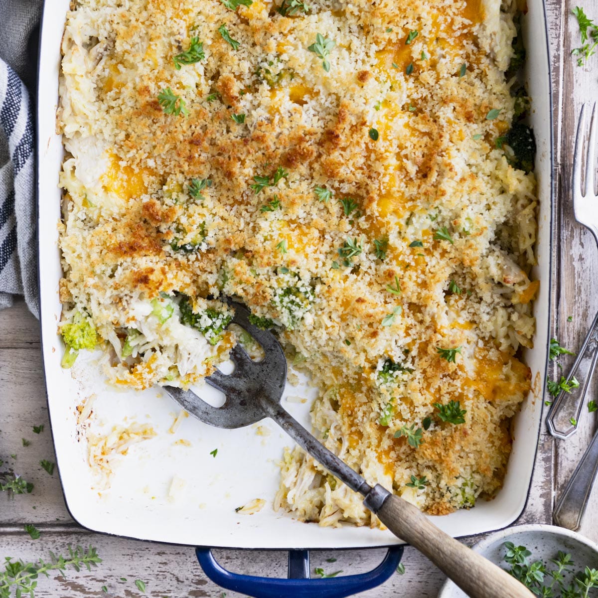 Broccoli Cheese Chicken and Rice Casserole - The Seasoned Mom