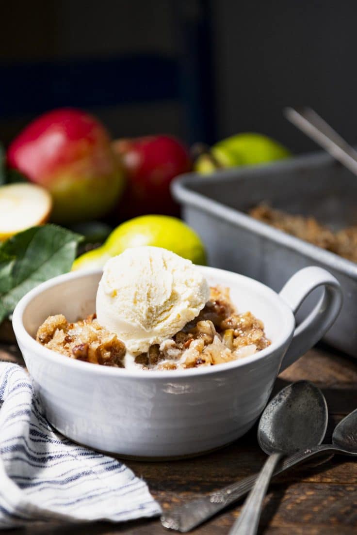 Quick and Easy Pear Crisp - The Seasoned Mom