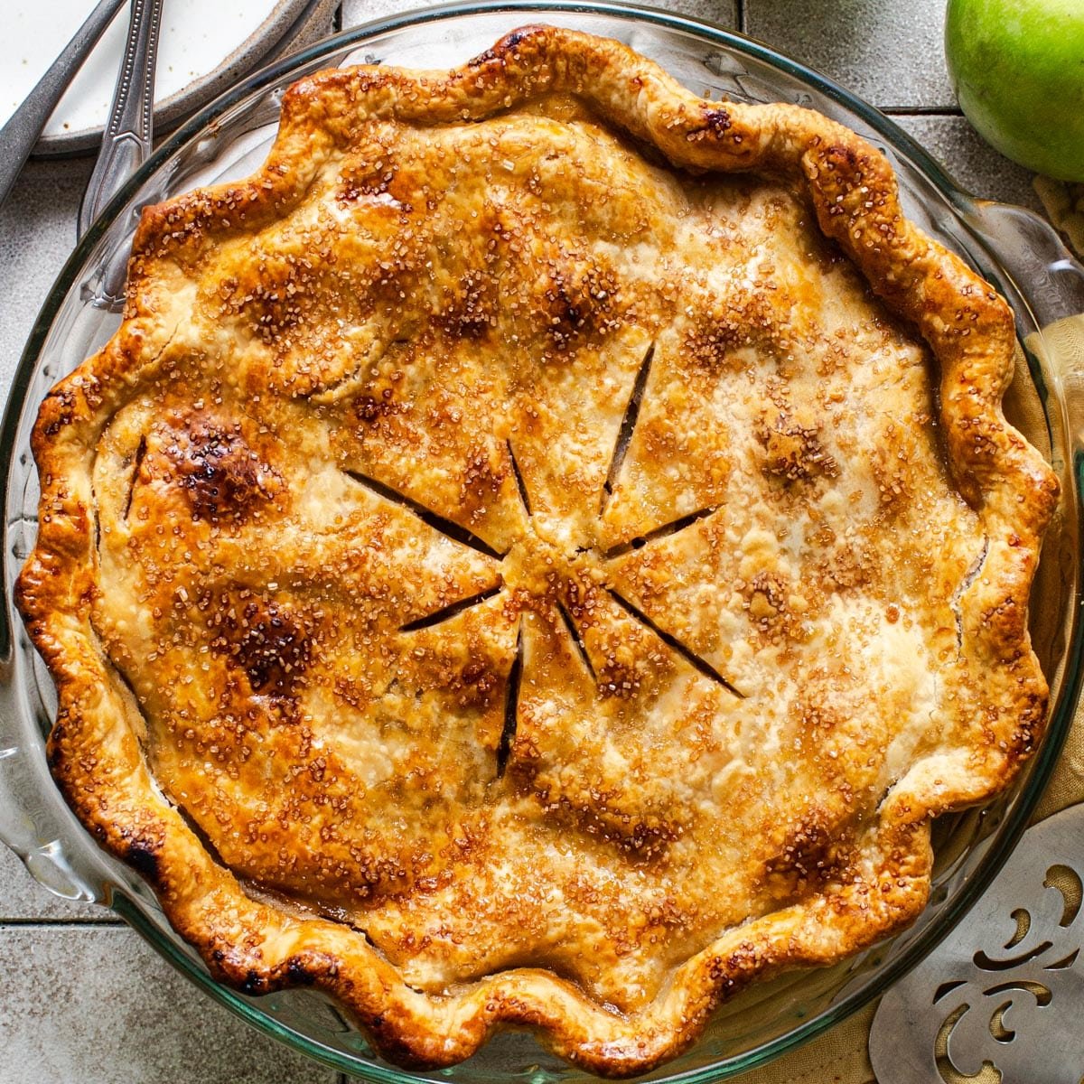 Mom's Easy Apple Pie - The Seasoned Mom