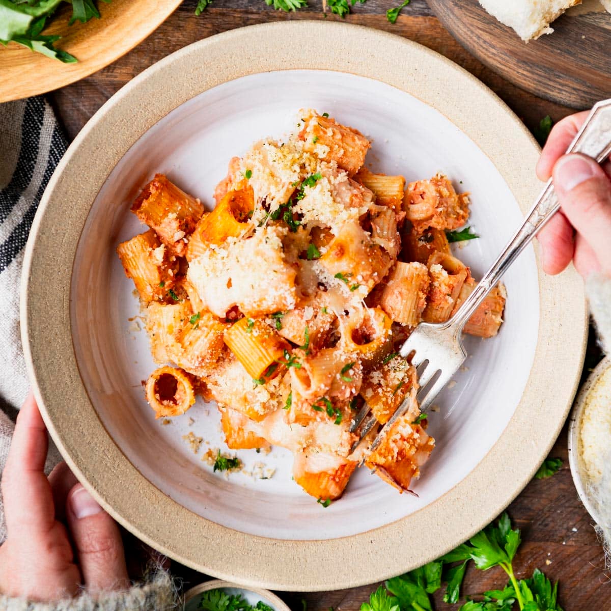 Simple Baked Rigatoni Recipe (No Meat) - The Seasoned Mom