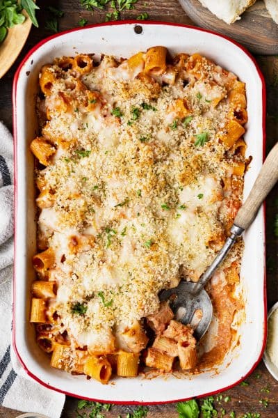 Simple Baked Rigatoni Recipe (No Meat) - The Seasoned Mom