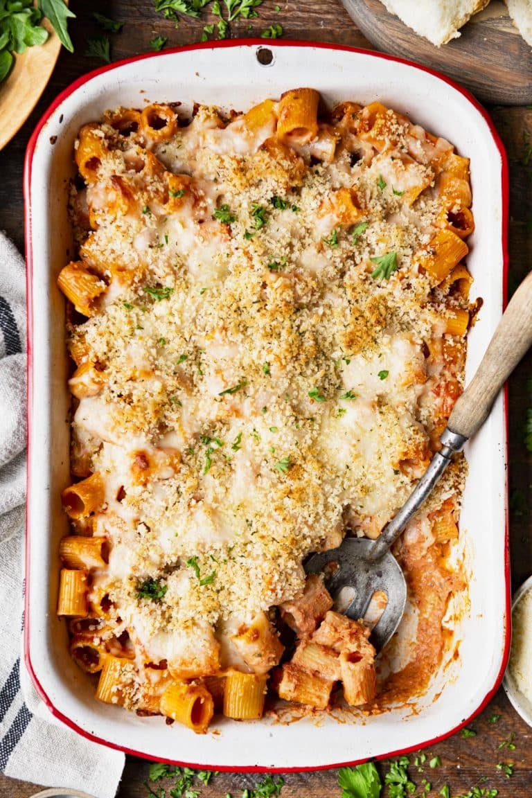 Simple Baked Rigatoni Recipe (No Meat) - The Seasoned Mom