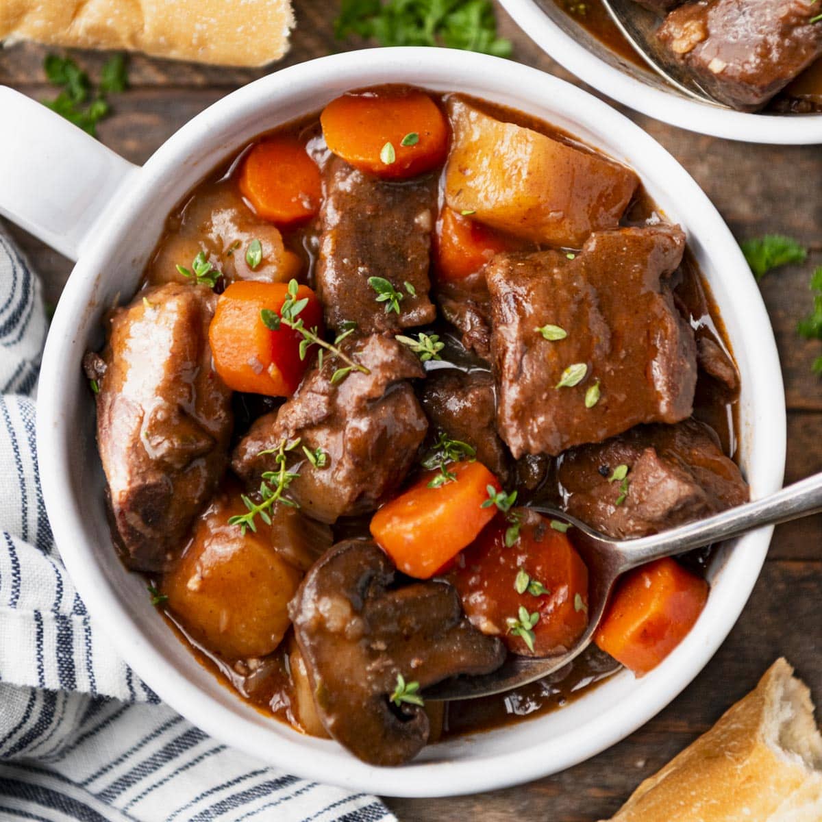 Beef Burgundy {Beef Bourguignon} - The Seasoned Mom