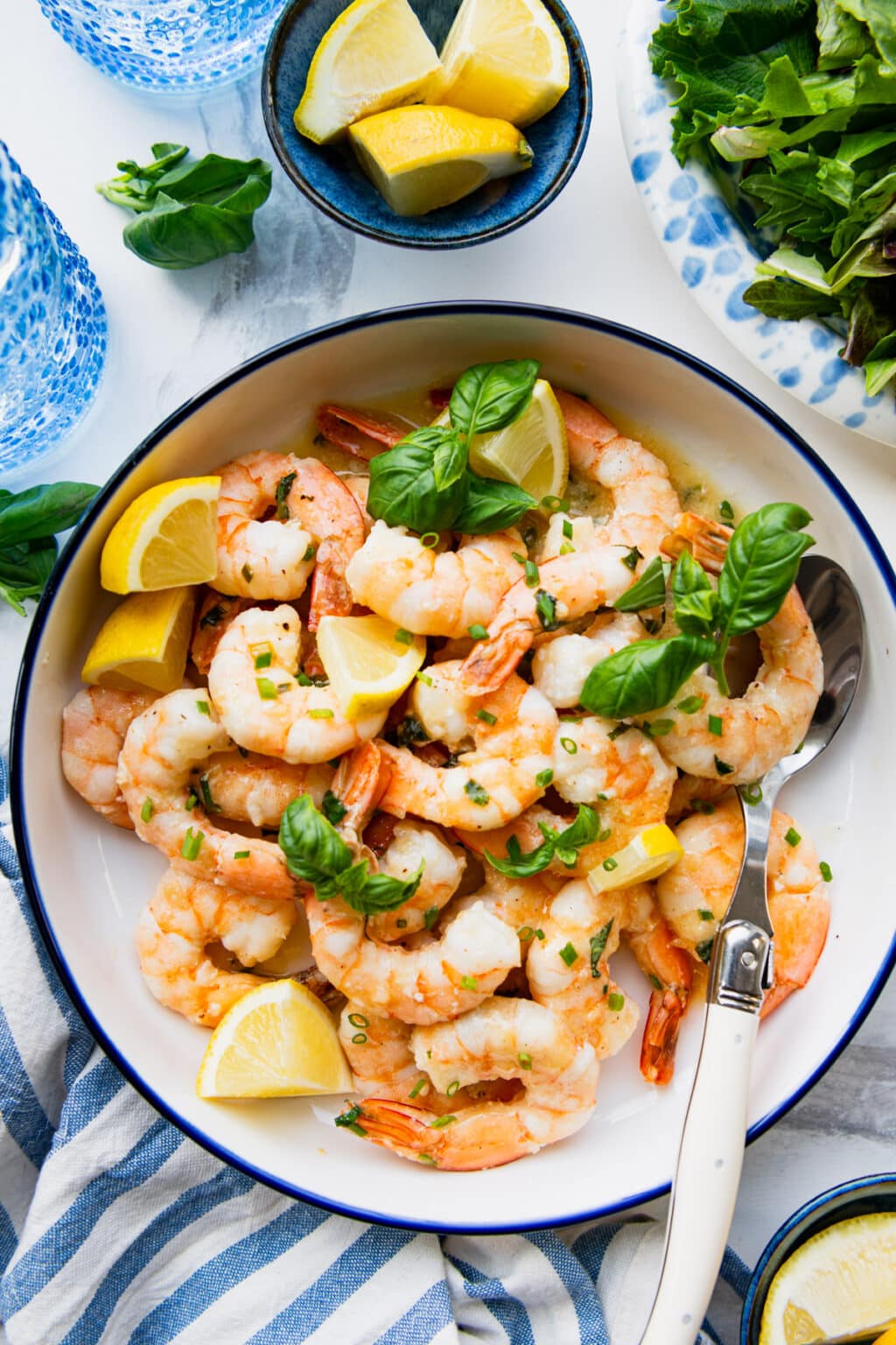 Lemon Garlic Shrimp {Easy 15-Minute Skillet Recipe} - The Seasoned Mom